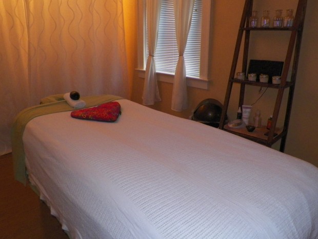 Book a massage with Mother Oak Massage | Columbus OH 43201