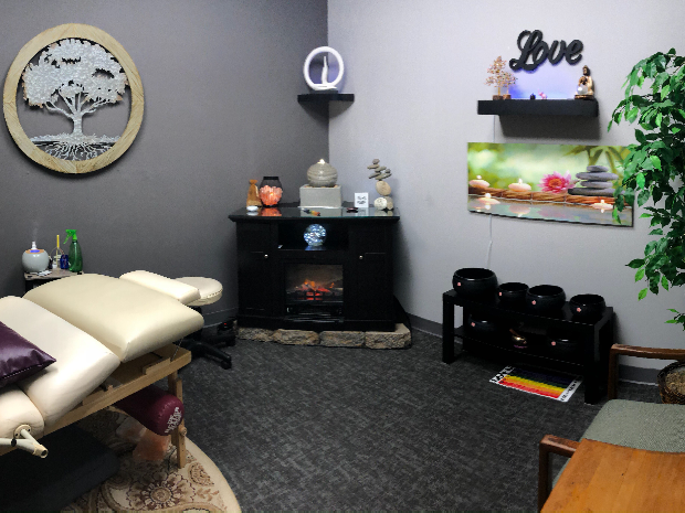 Book a massage with Reflex Indy Wellness | Indianapolis IN 46256