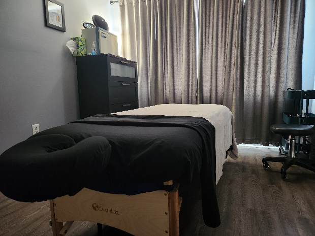 Book a massage with Structure Massage and Wellness | Tampa FL 33624