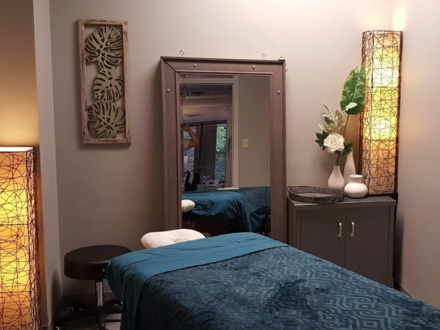 Book a massage with Massage @ Entourage | Little Rock AR 72211