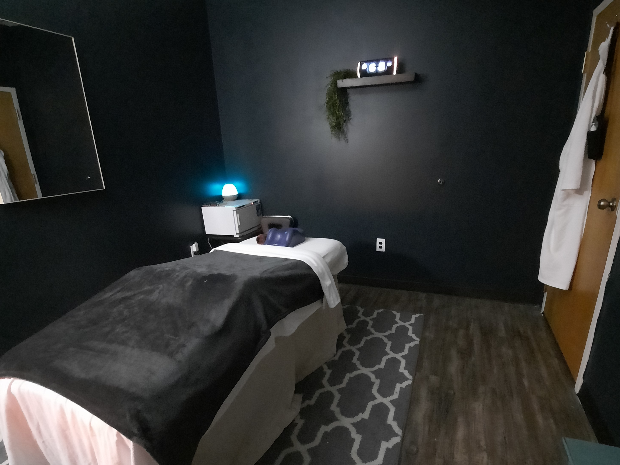 Book a massage with Samantha's Massage | Kingsport TN 37660