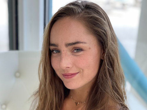 Elizabeth Curvin Massage Therapist in Miami, FL