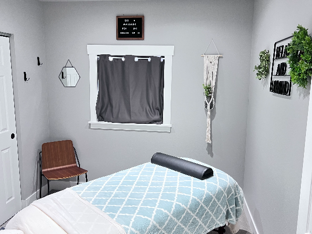 Book a massage with Restoration Massage by Lindsay | Everett WA 98208