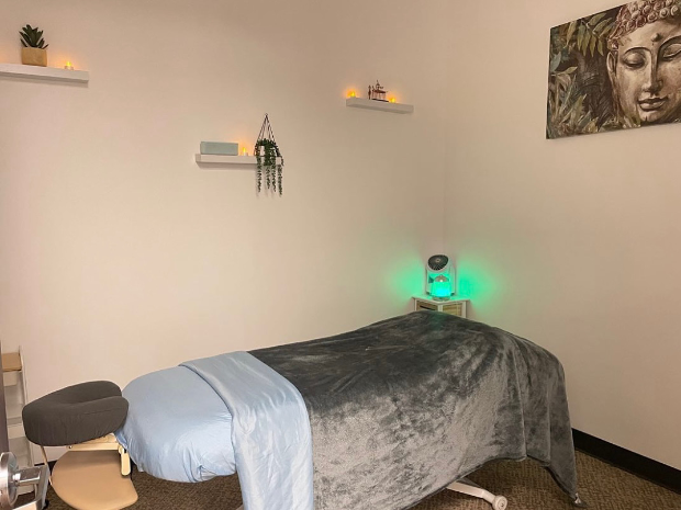Book a massage with Essential Therapy | Houston TX 77027